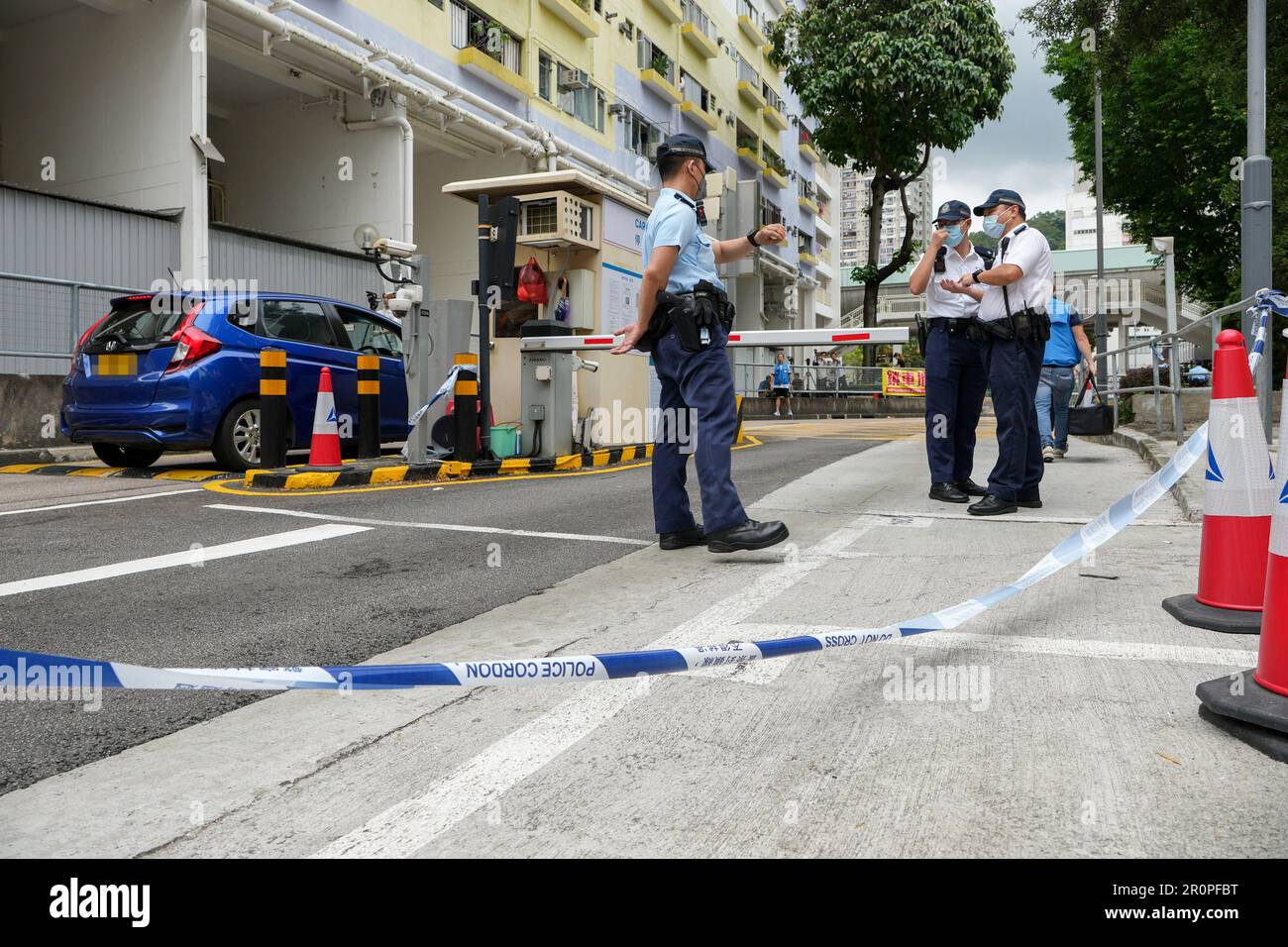 Security guard unconscious hi-res stock photography and images - Alamy