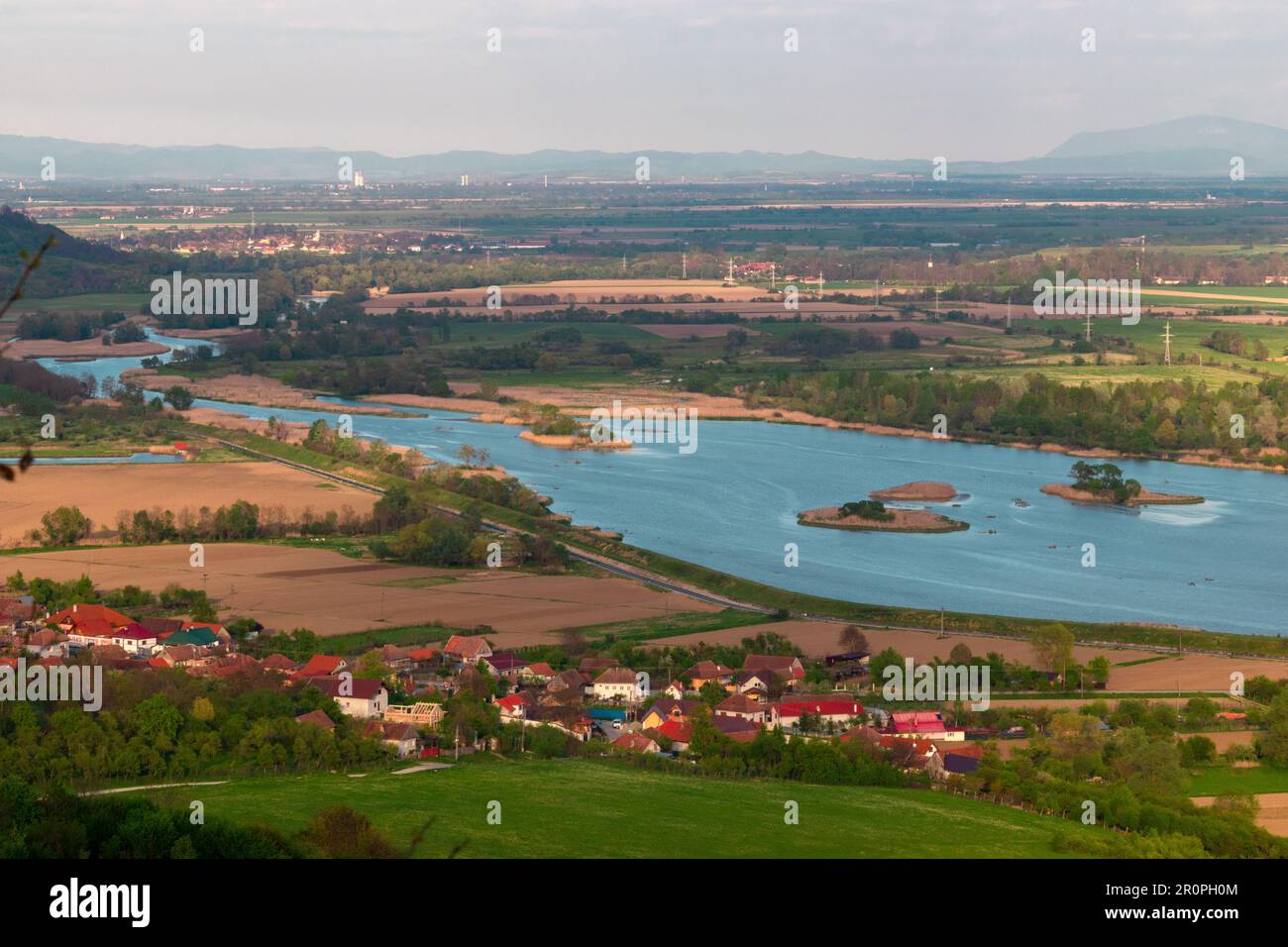 Photography of the beautiful Transylvanian landscape with countryside ...