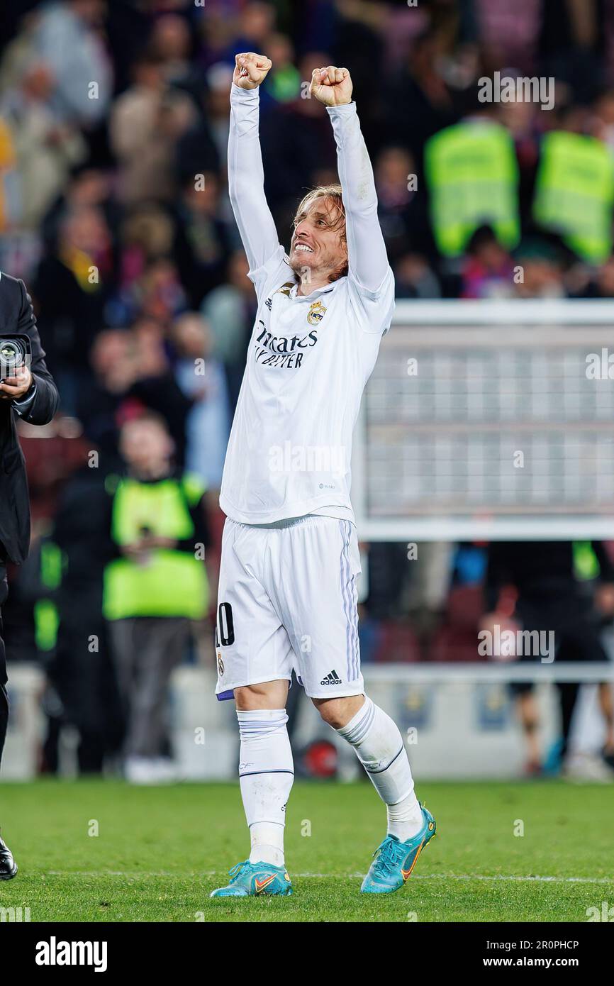 BARCELONA - APR 5: Modric celebrates the victory at the Copa del Rey ...
