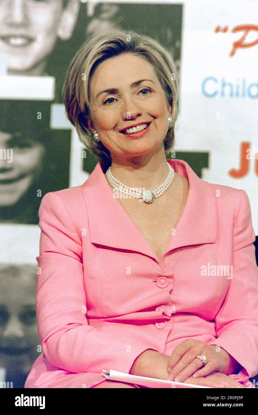 U.S First Lady Hillary Clinton listens to actress Mary Tyler Moore ...