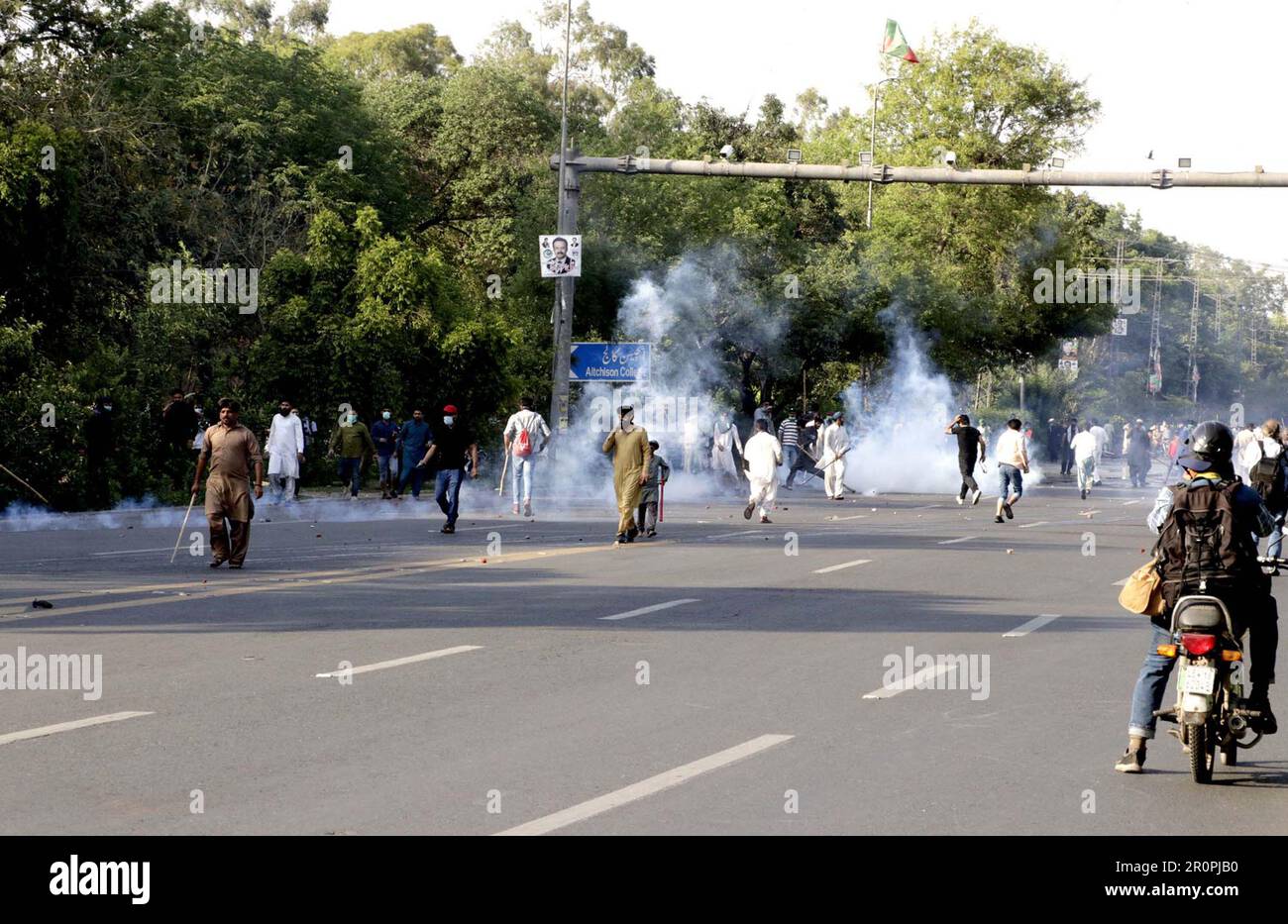 Police officials restore baton charge, fired tear gas shells and used ...