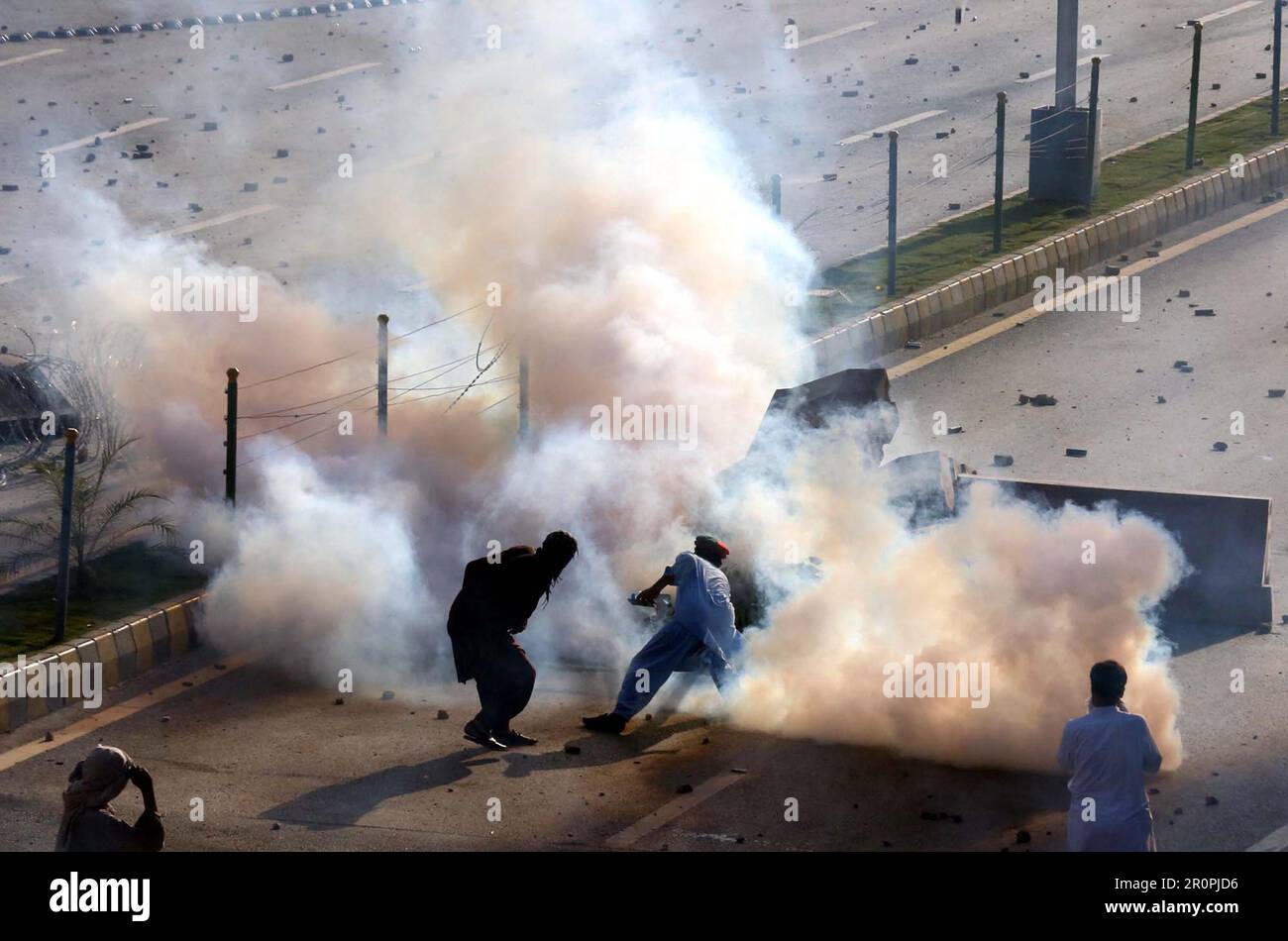Police officials restore baton charge, fired tear gas shells and used ...