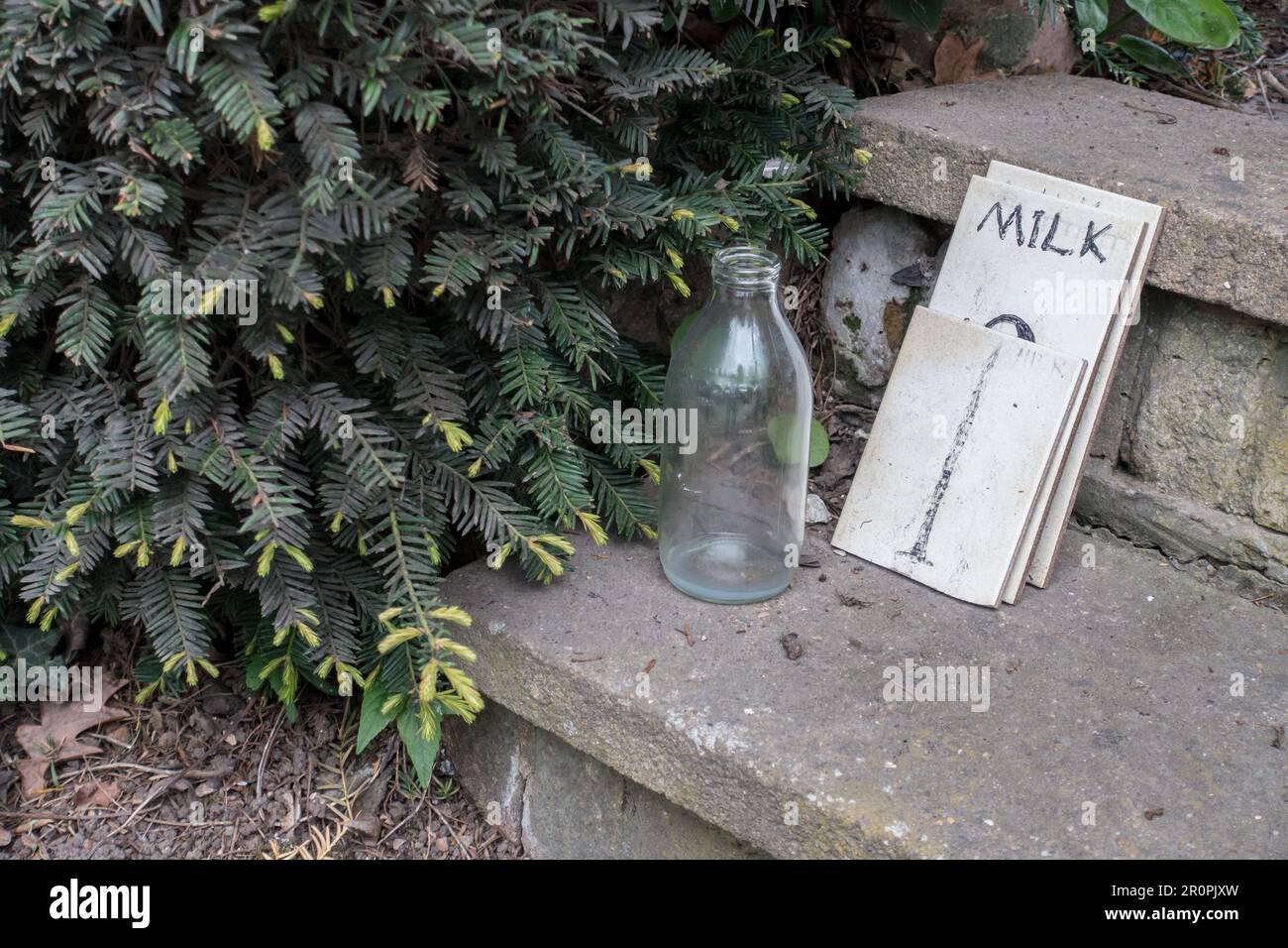 Milk delivery doorstep milkman hi-res stock photography and images - Alamy