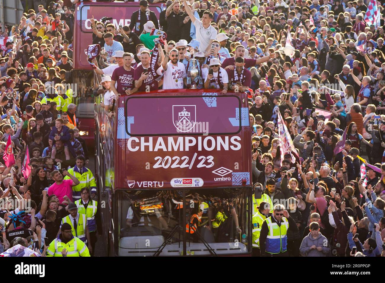 Burnley town hall hi-res stock photography and images - Alamy