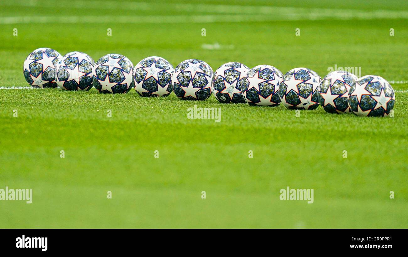 Fútbol de la uefa champions league hi-res stock photography and images ...