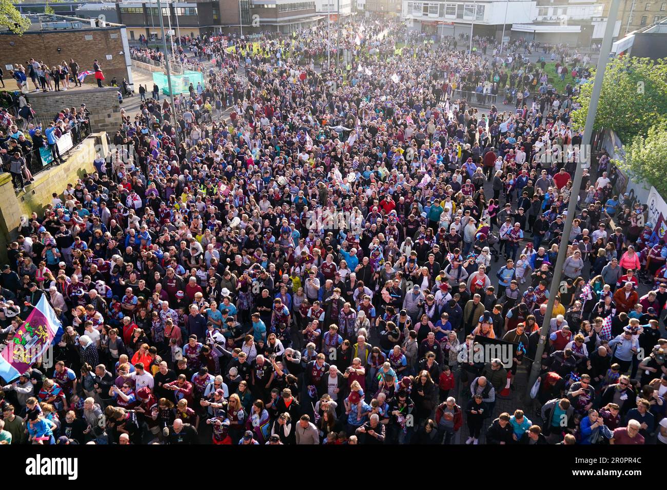 Burnley town hall hi-res stock photography and images - Alamy