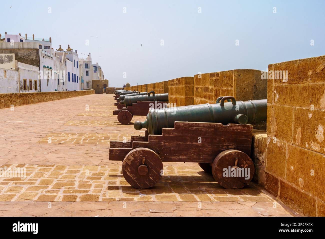 View of old guns, on the walls of the Medina, in Essaouira (Mogador ...
