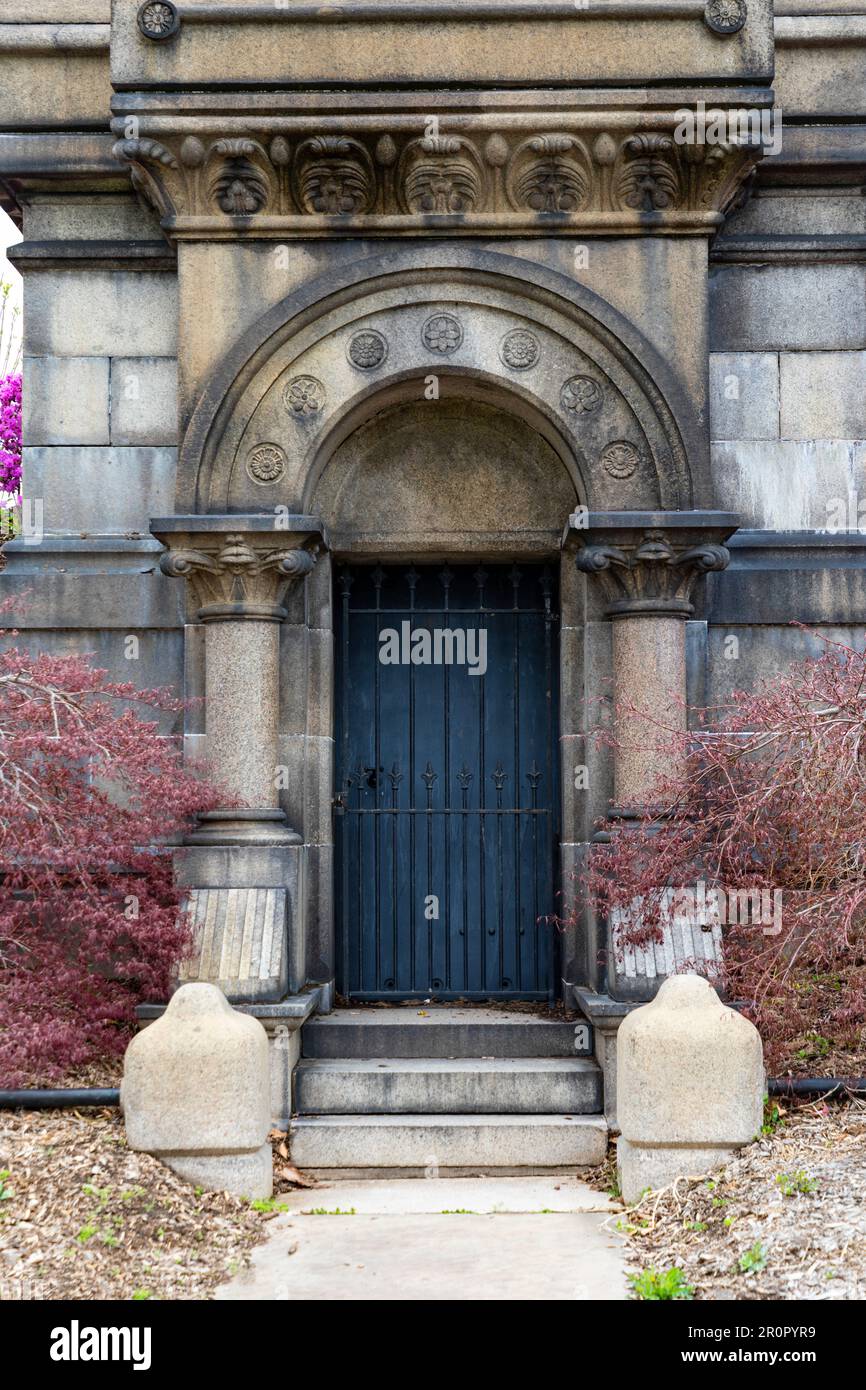 Cemetery crypt. Ontario Canada Stock Photo - Alamy
