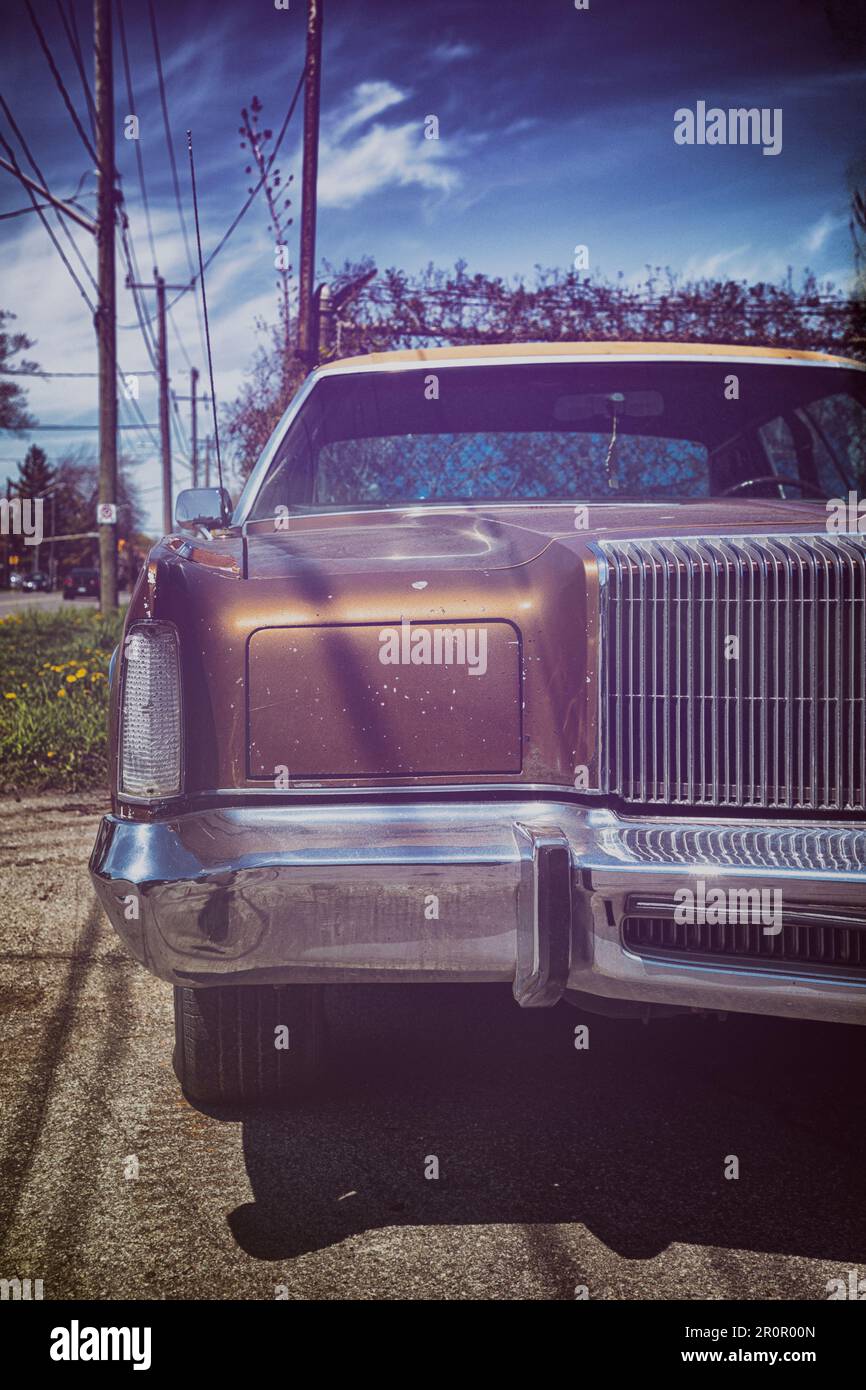 1976 Chrysler New Yorker automobile. Ontario Canada Stock Photo - Alamy