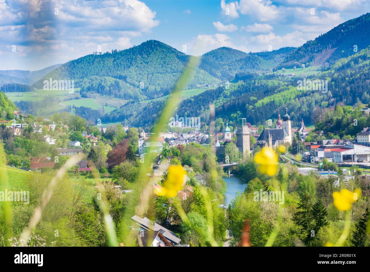 Waidhofen an der Ybbs: Waidhofen city center with Schloss Rothschild ...
