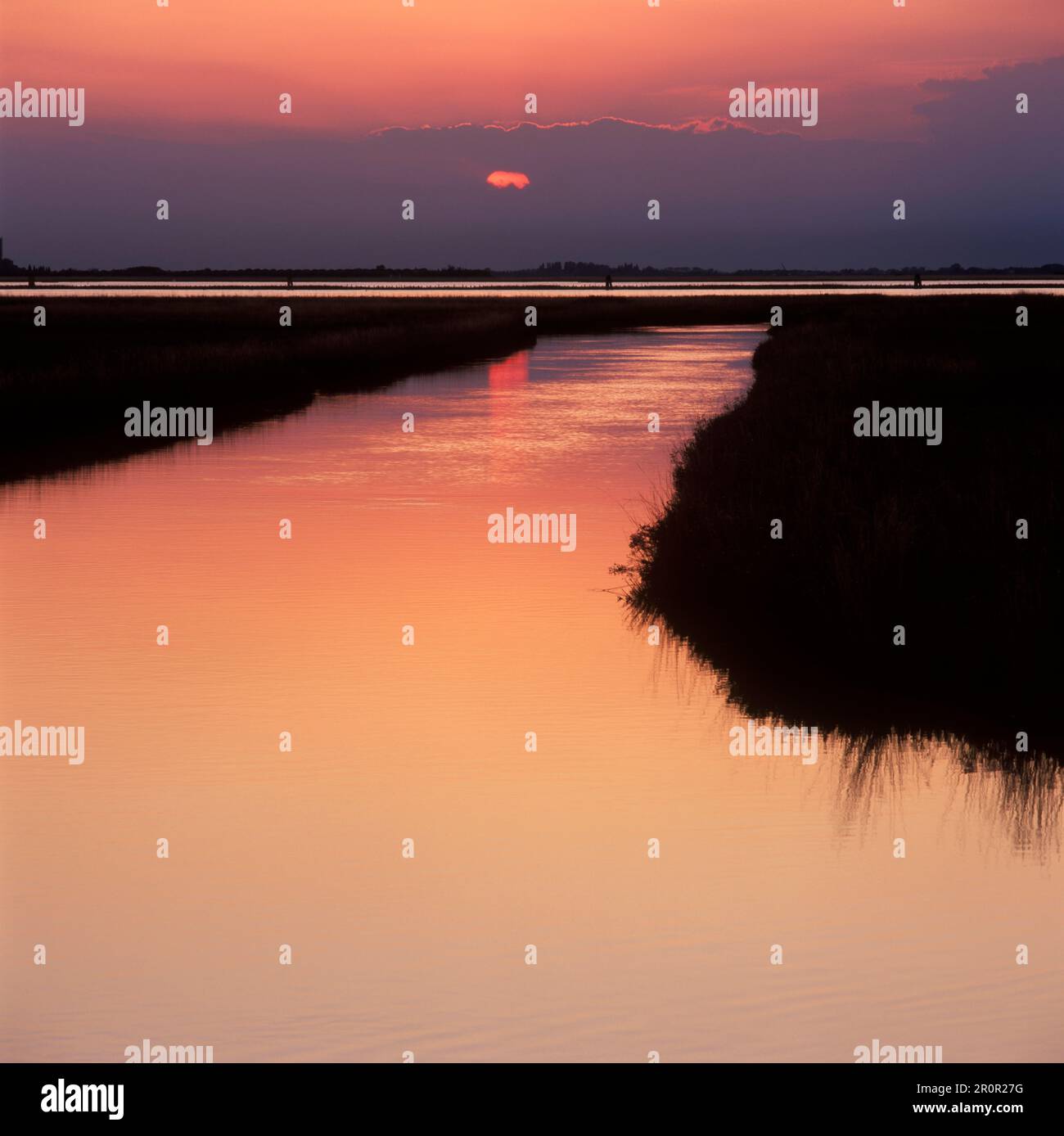 Sunset in the lagoon hi-res stock photography and images - Alamy