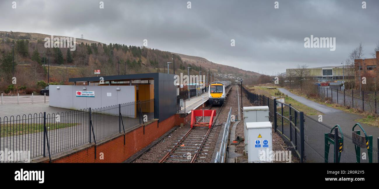 Ebbw Vale Town railway station. Transport For Wales class 170 Turbostar train 170206 arriving at ...