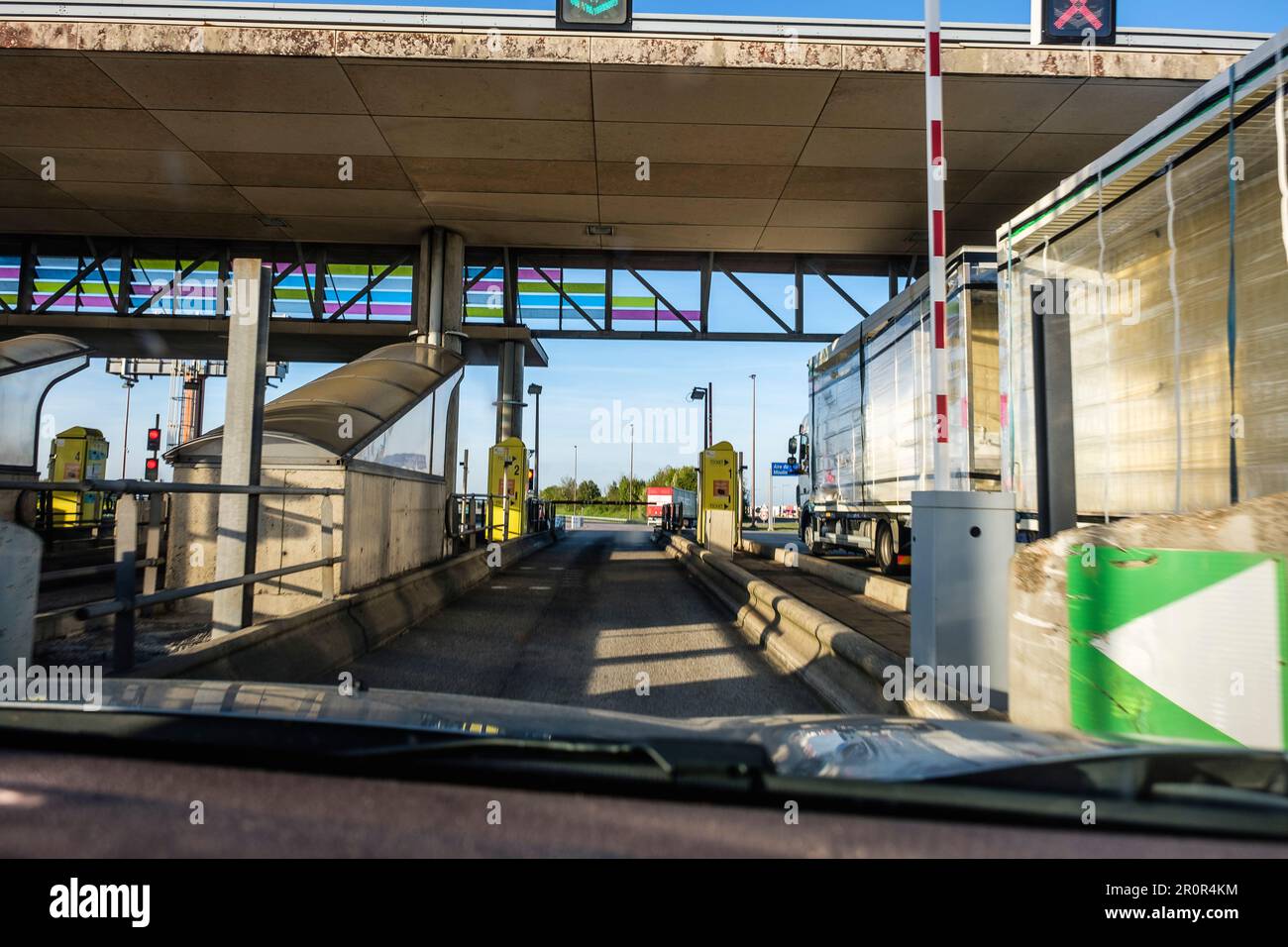 Toll on the A29 Highway in France | Peage sur l'autoroute A29 en France ...