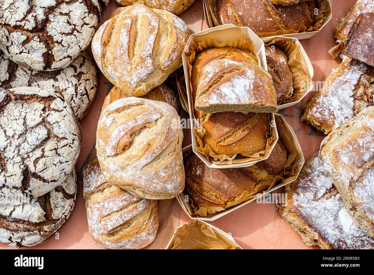Different kind of bread and pastries | Diverses sortes de pains et de ...