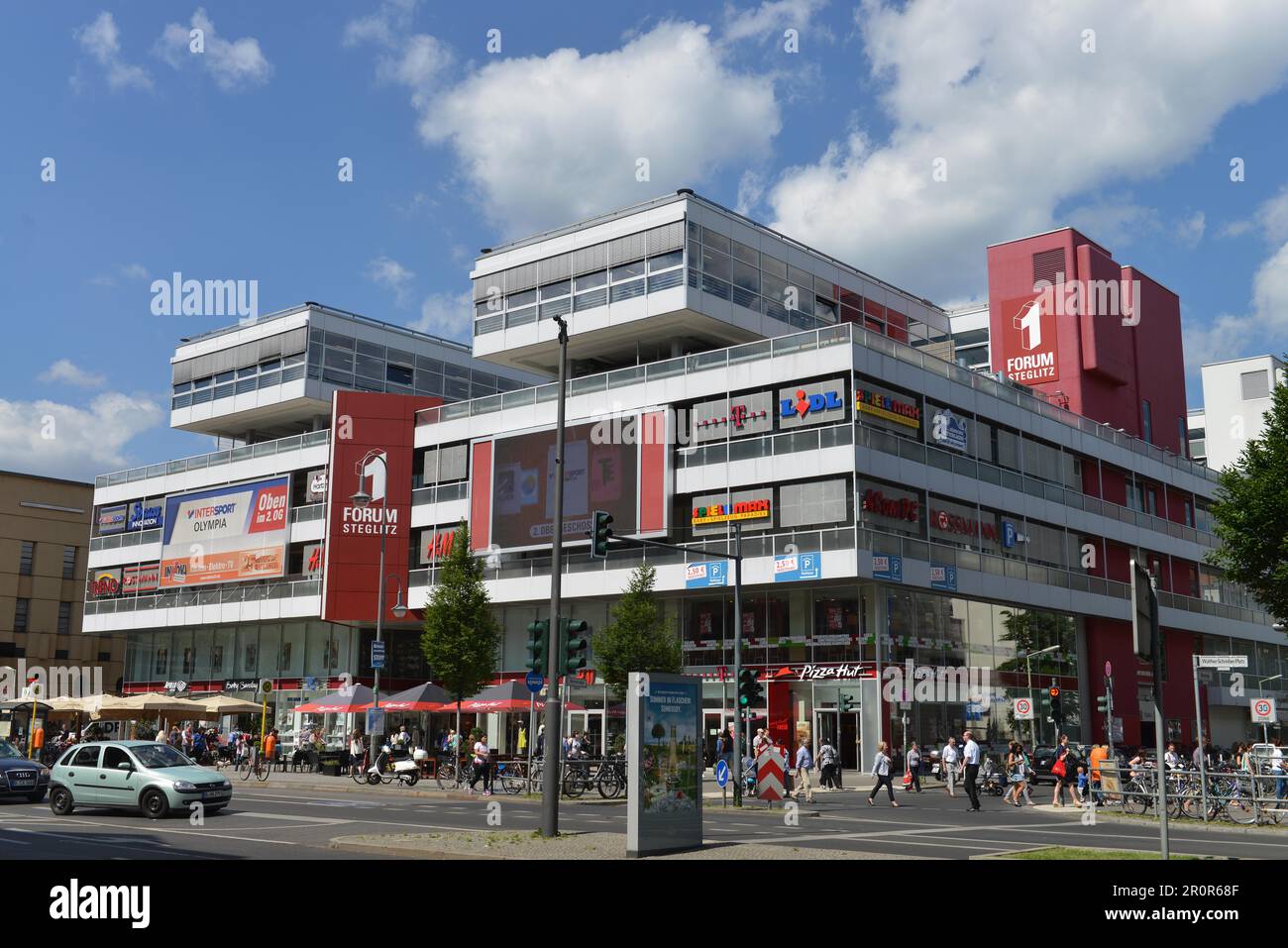 Shopping mall forum steglitz hi-res stock photography and images - Alamy