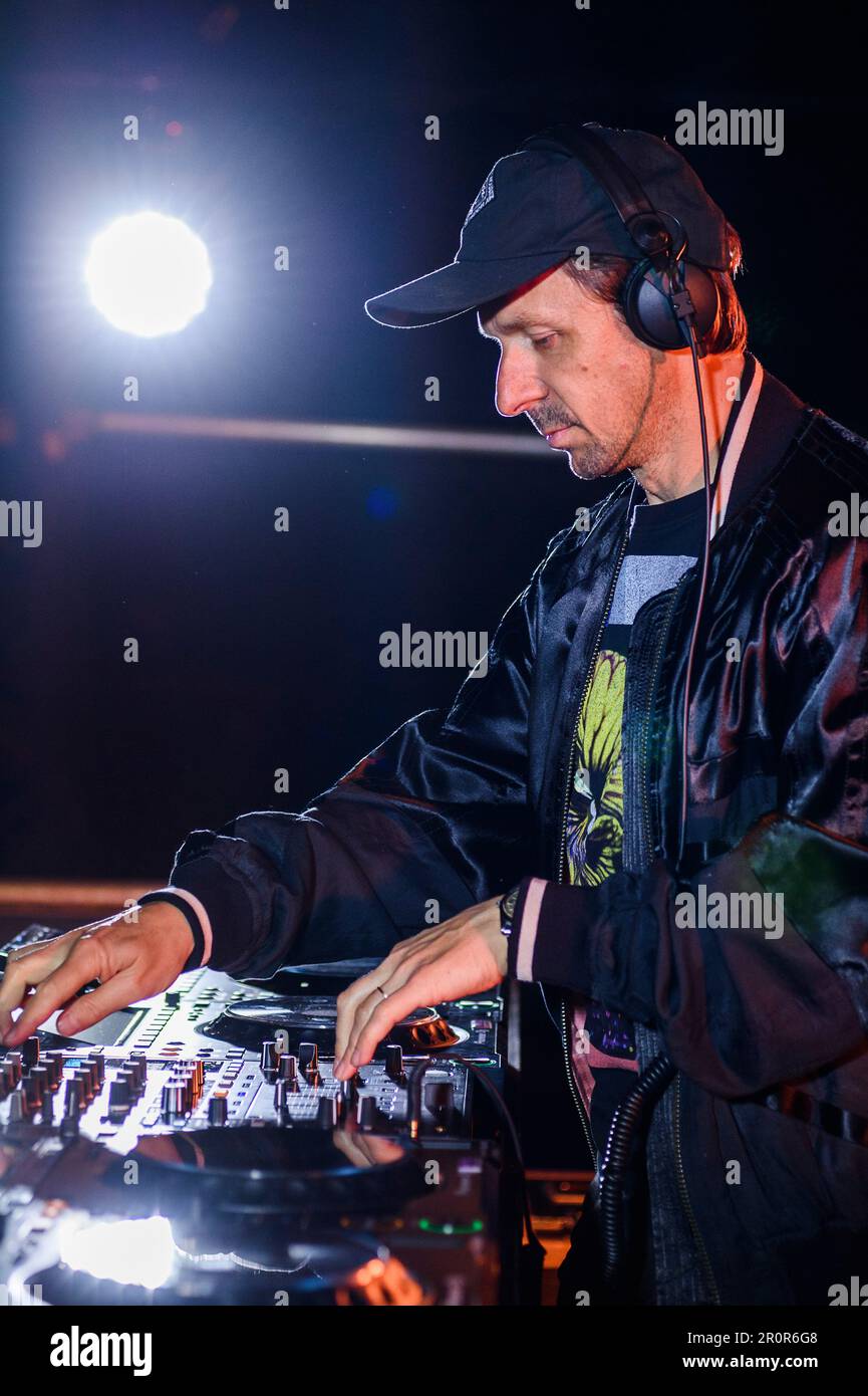 Place de liris hi-res stock photography and images - Alamy