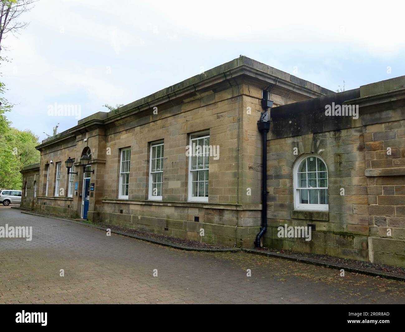 Durham station hi-res stock photography and images - Alamy