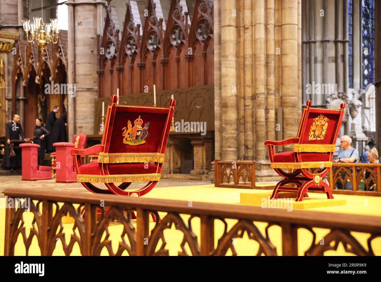 Thrones still in place in Westminster Abbey after the Coronation of ...