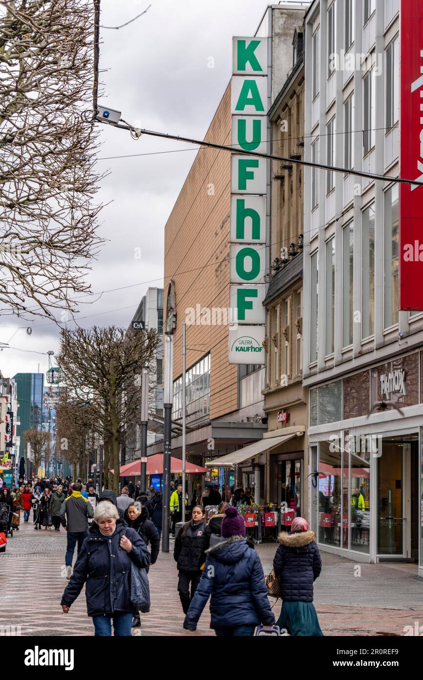 Galeria Kaufhof department stores' in the city centre of Gelsenkirchen, on Bahnhofstraße, is ...