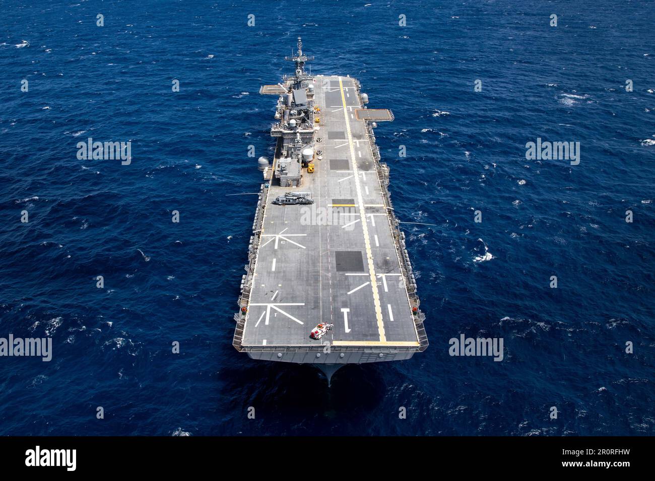 Atlantic OCean. 3rd May, 2023. The amphibious assault ship USS Wasp ...