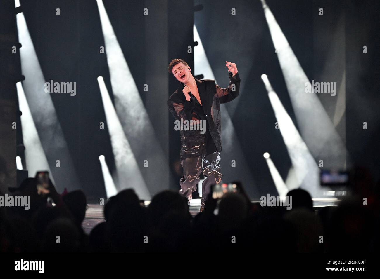 Liverpool, UK. 09th May, 2023. Remo Forrer from Switzerland sings ...