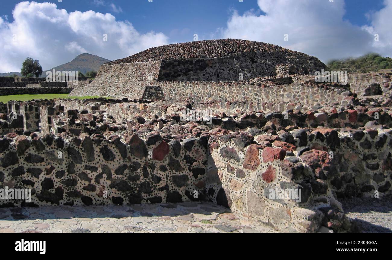 Teotihuacan Ancient Mesoamerican city, located in central Mexico ...