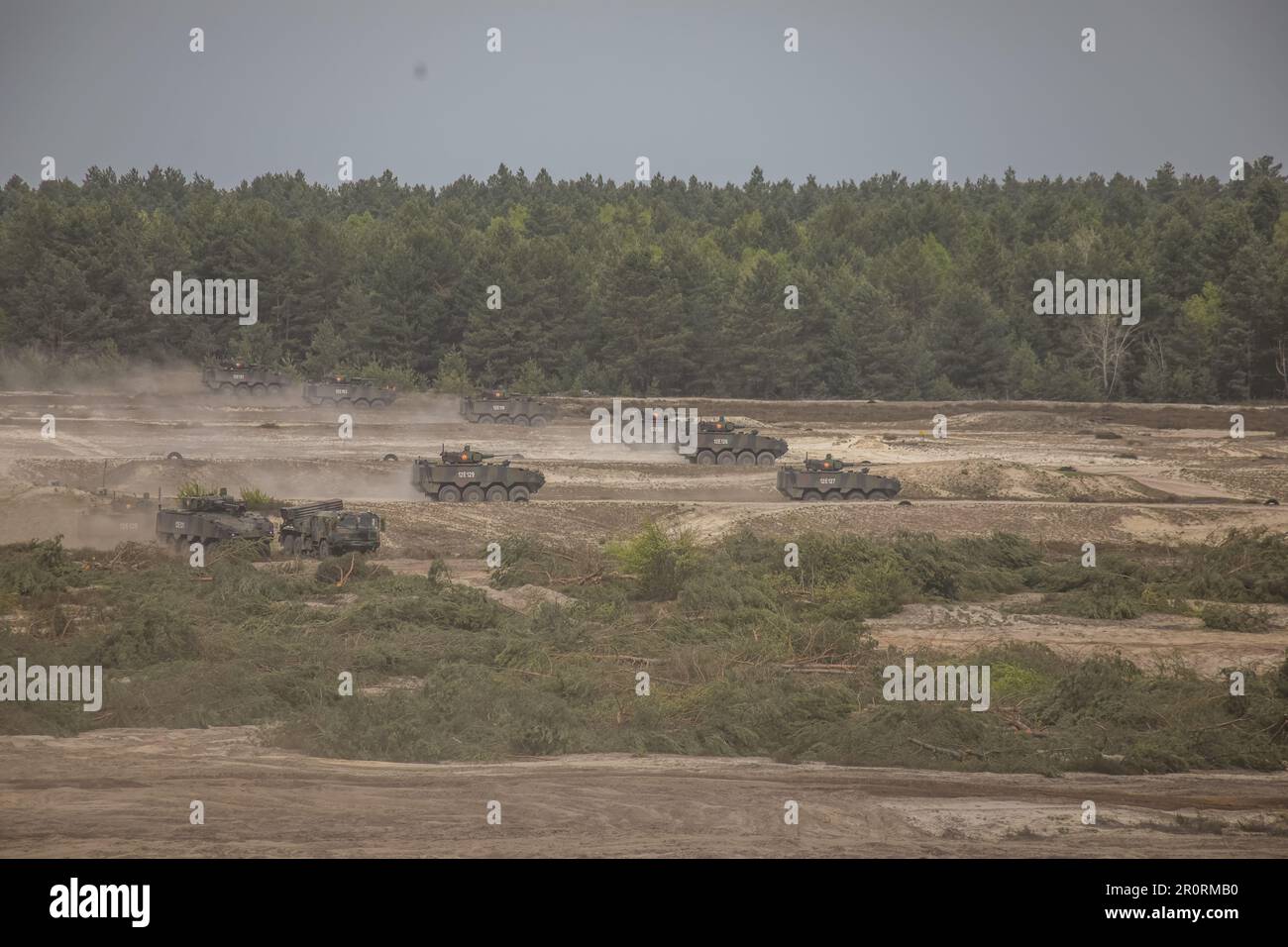 U.S. Soldiers assigned to Aggressor Company, 2nd Battalion, 70th Armor ...