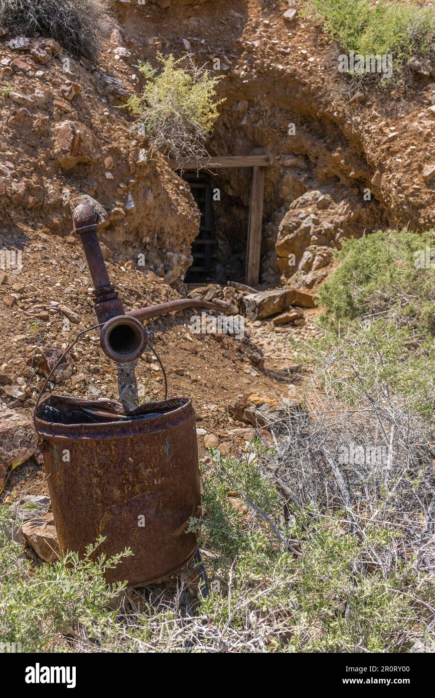 The ruins of the Eureka gold mine in Desert Valley, California Stock ...