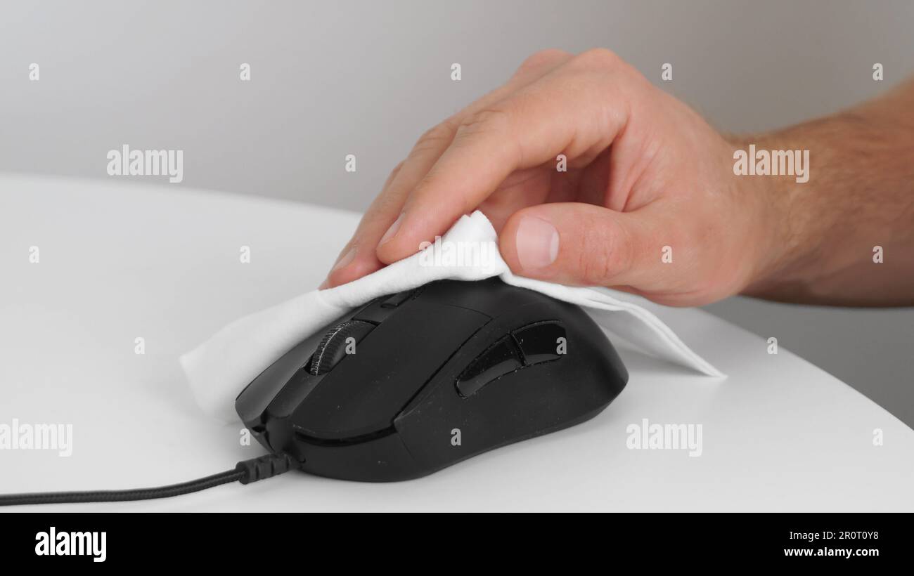 Mouse washing hi-res stock photography and images - Alamy