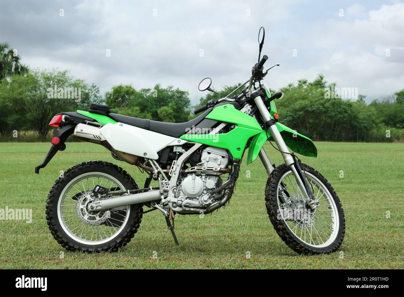 Cross motorcycle style vehicle hi-res stock photography and images - Alamy
