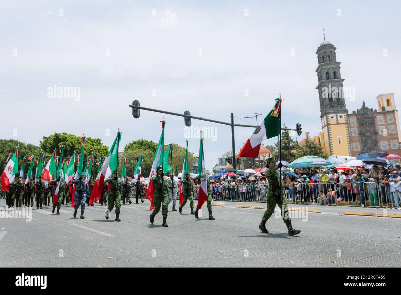 representation of the battle of May 5, march in the civic parade on the ...