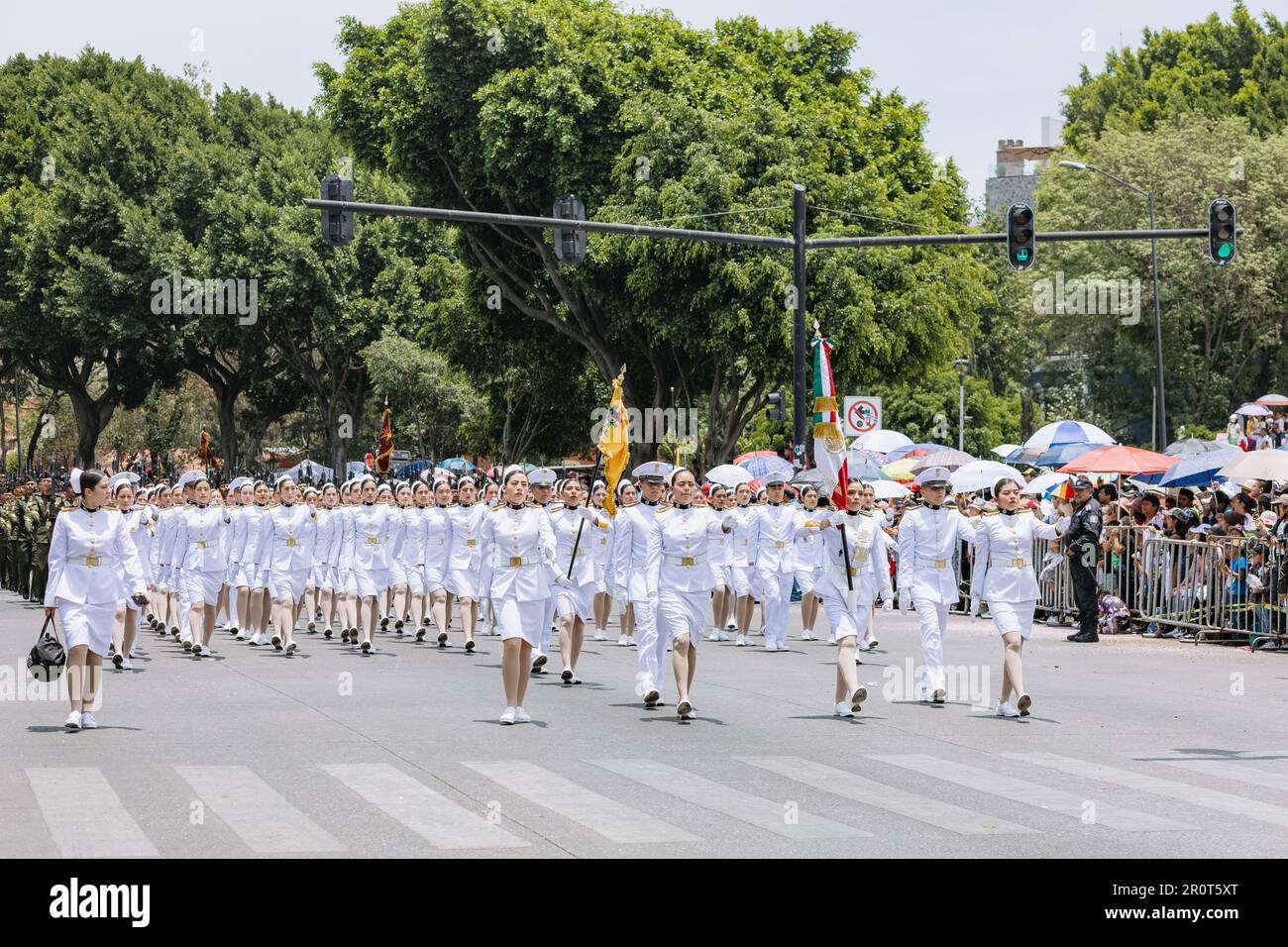 representation of the battle of May 5, march in the civic parade on the ...