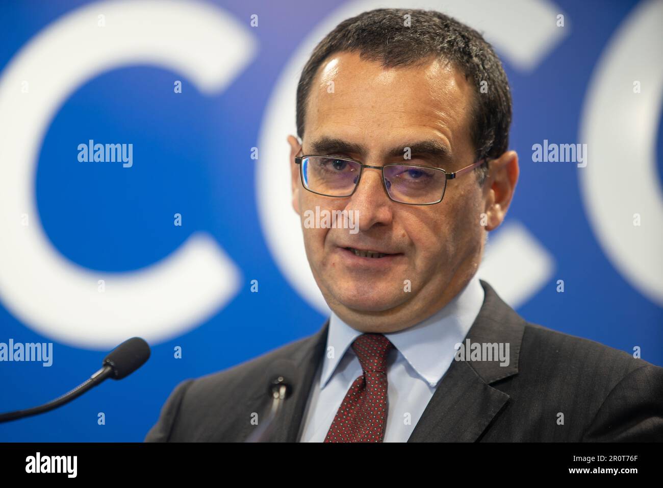 European cybersecurity competence centre hi-res stock photography and ...