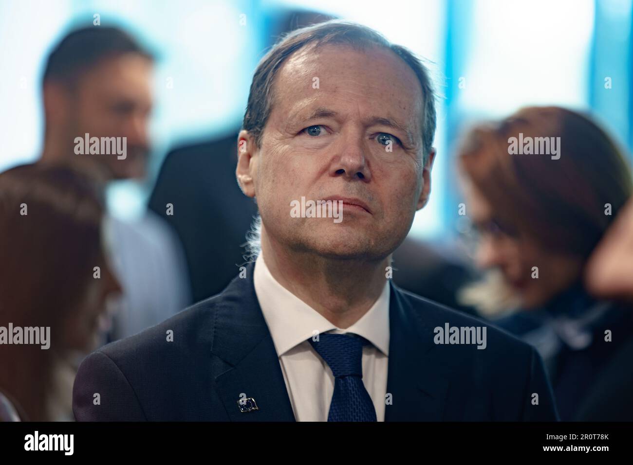 Cnect hi-res stock photography and images - Alamy