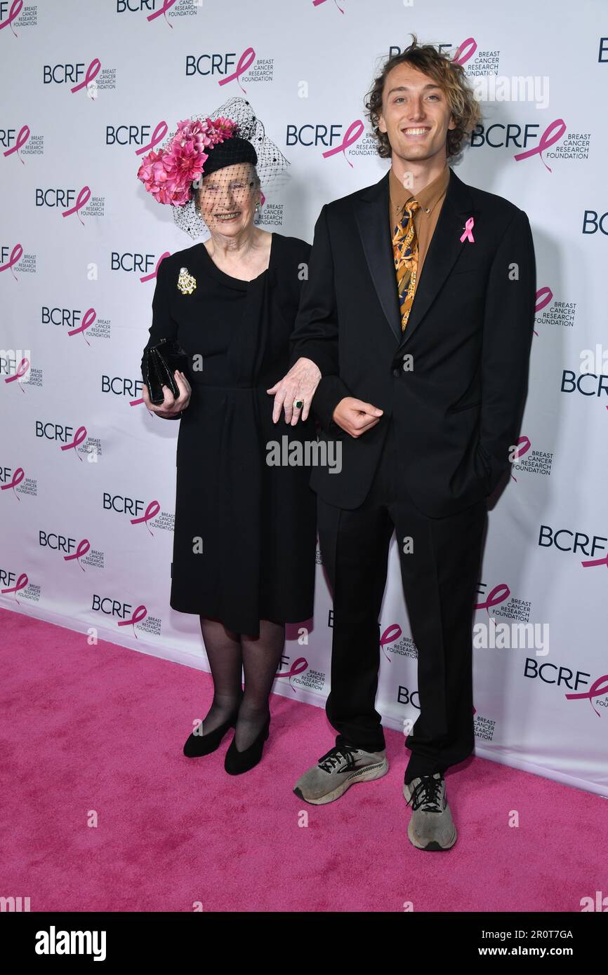 City of roslyn hi-res stock photography and images - Alamy