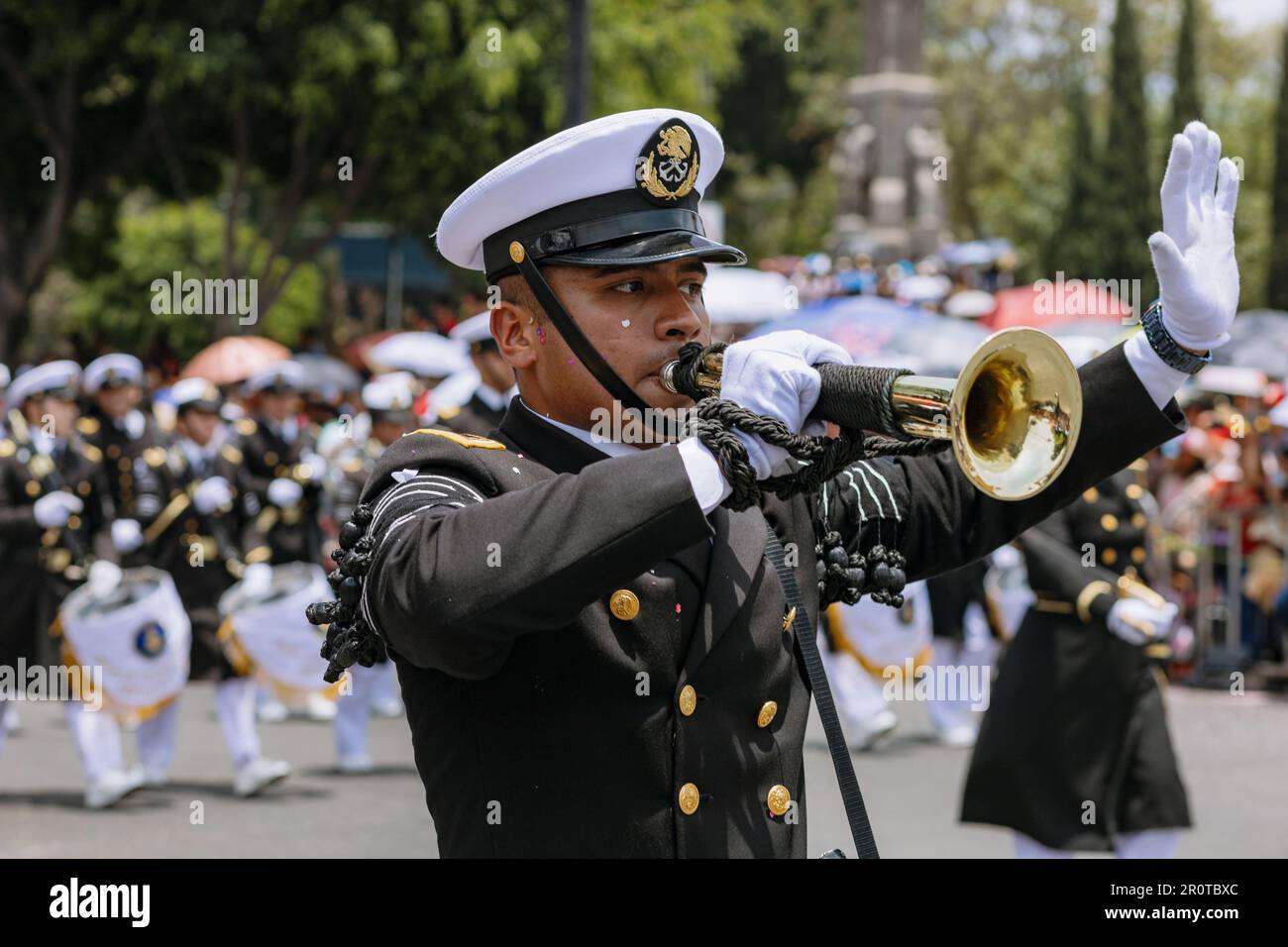 representation of the battle of May 5, march in the civic parade on the ...