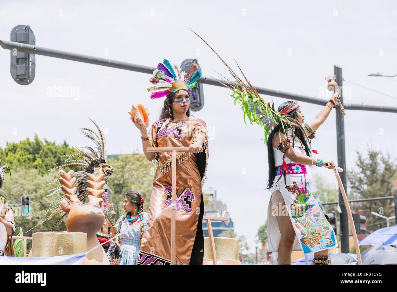 representation of the battle of May 5, march in the civic parade on the ...