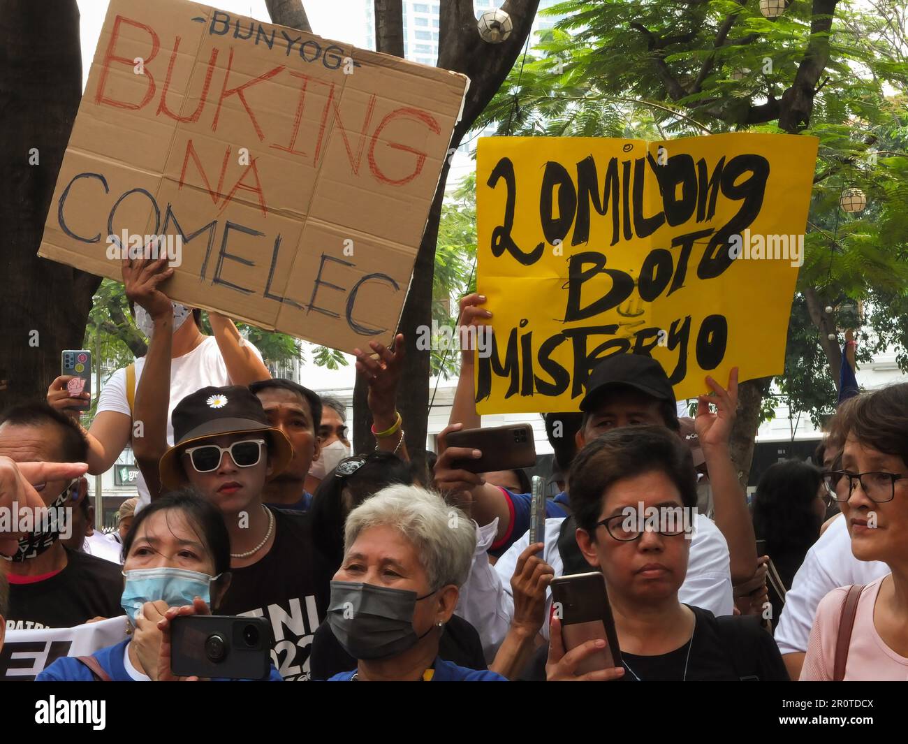 Manila, Philippines. 09th May, 2023. Protesters hold placards during ...