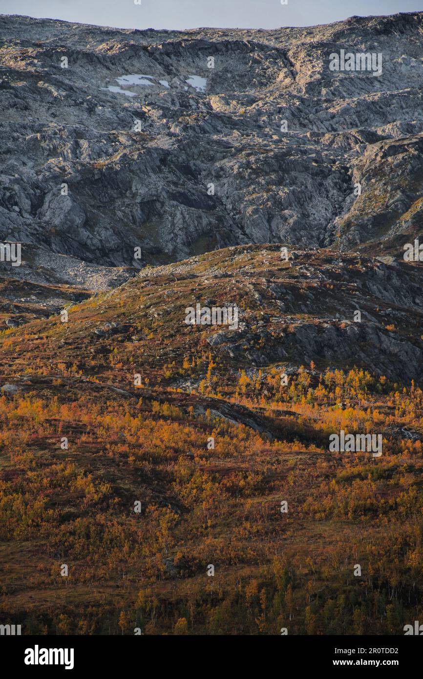 Telephoto shot of a mountain landscape of arctic northern scandinavia ...