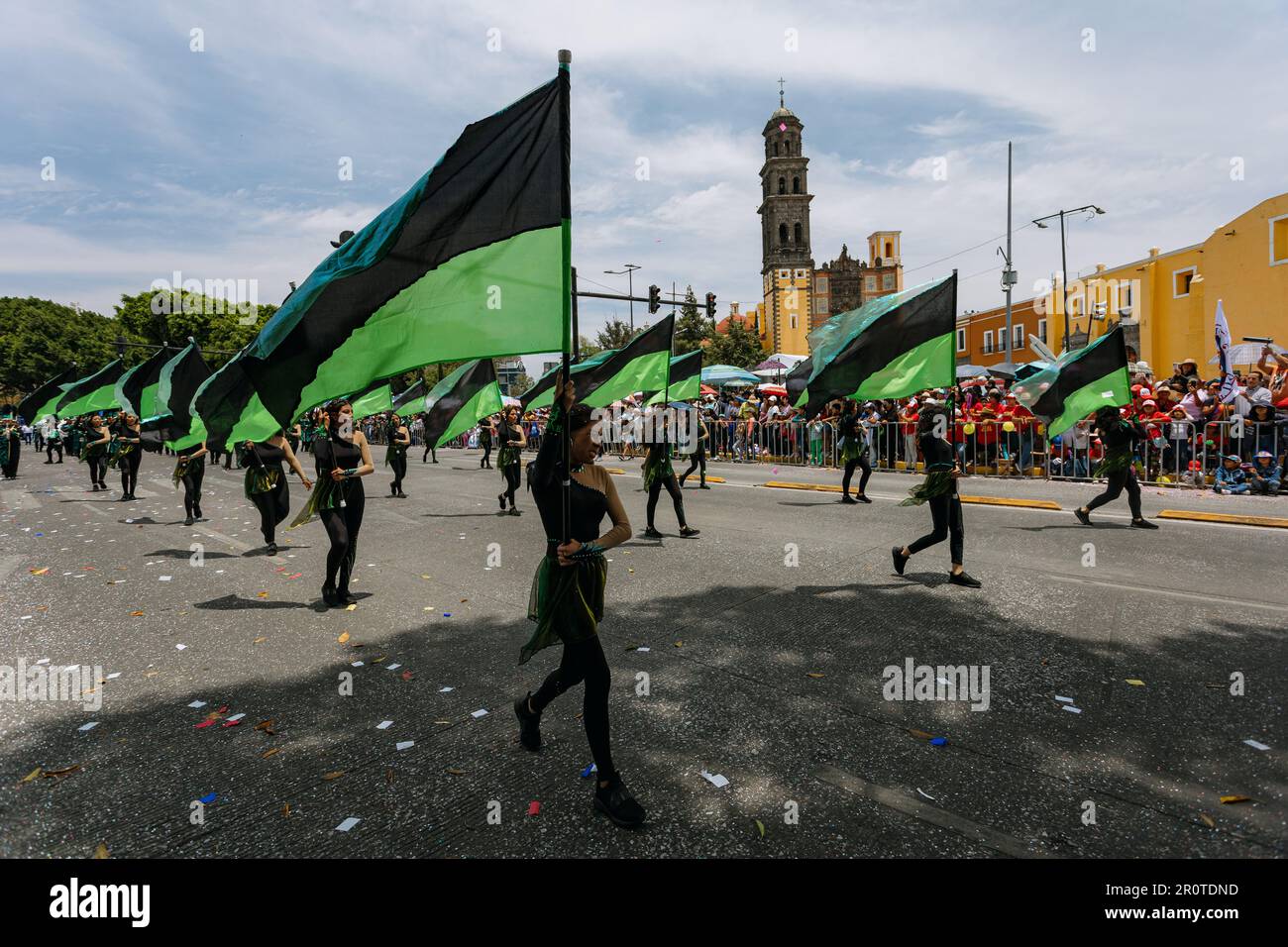Representation of the battle of May 5, march in the civic parade on the ...