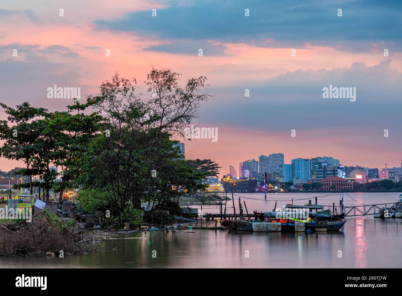 Riverside scene at sunset, Saigon river, Ho Chi Minh City, Vietnam ...