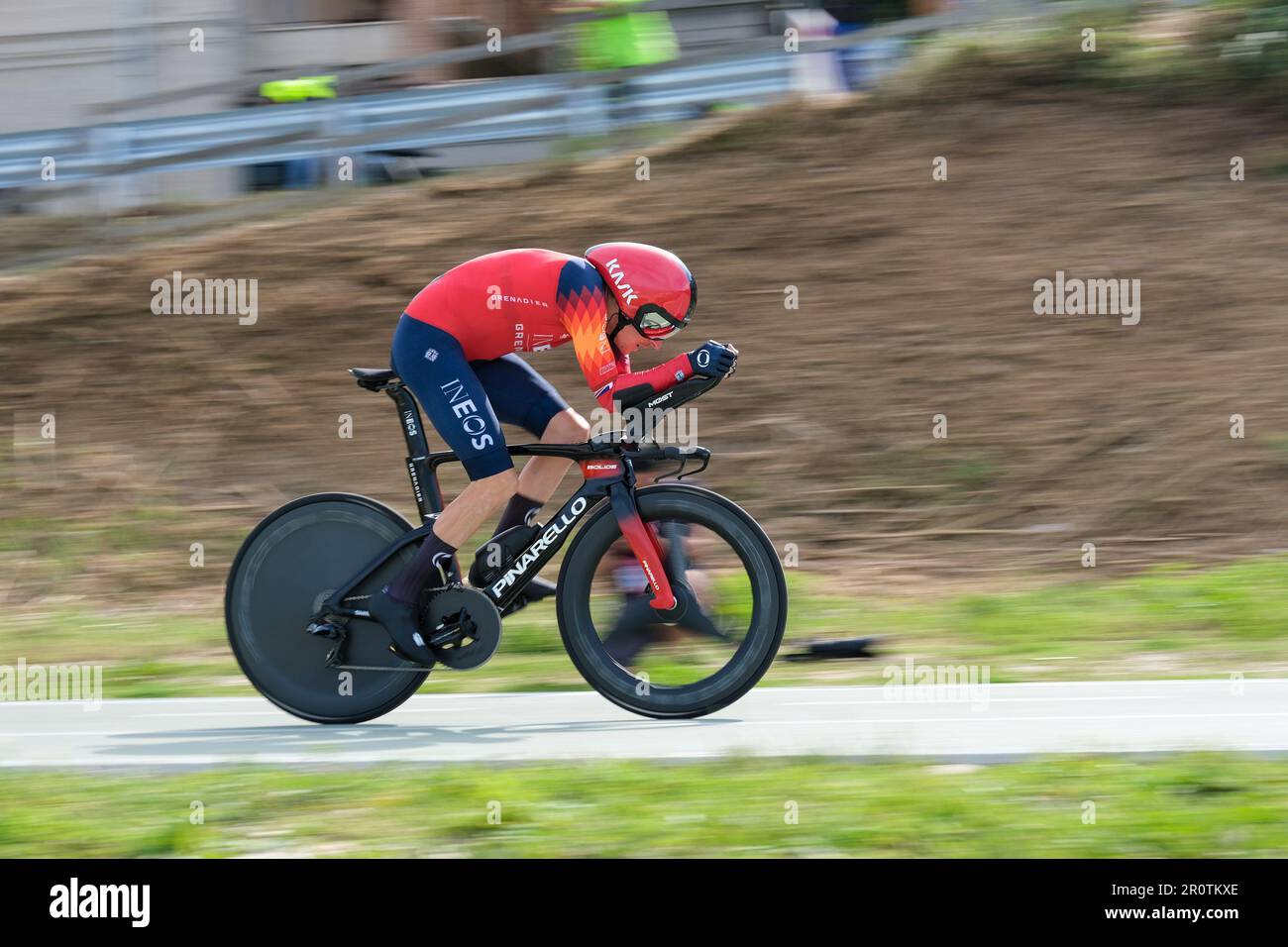 Geraint Thomas of Great Britain and Team INEOS Grenadiers sprints ...
