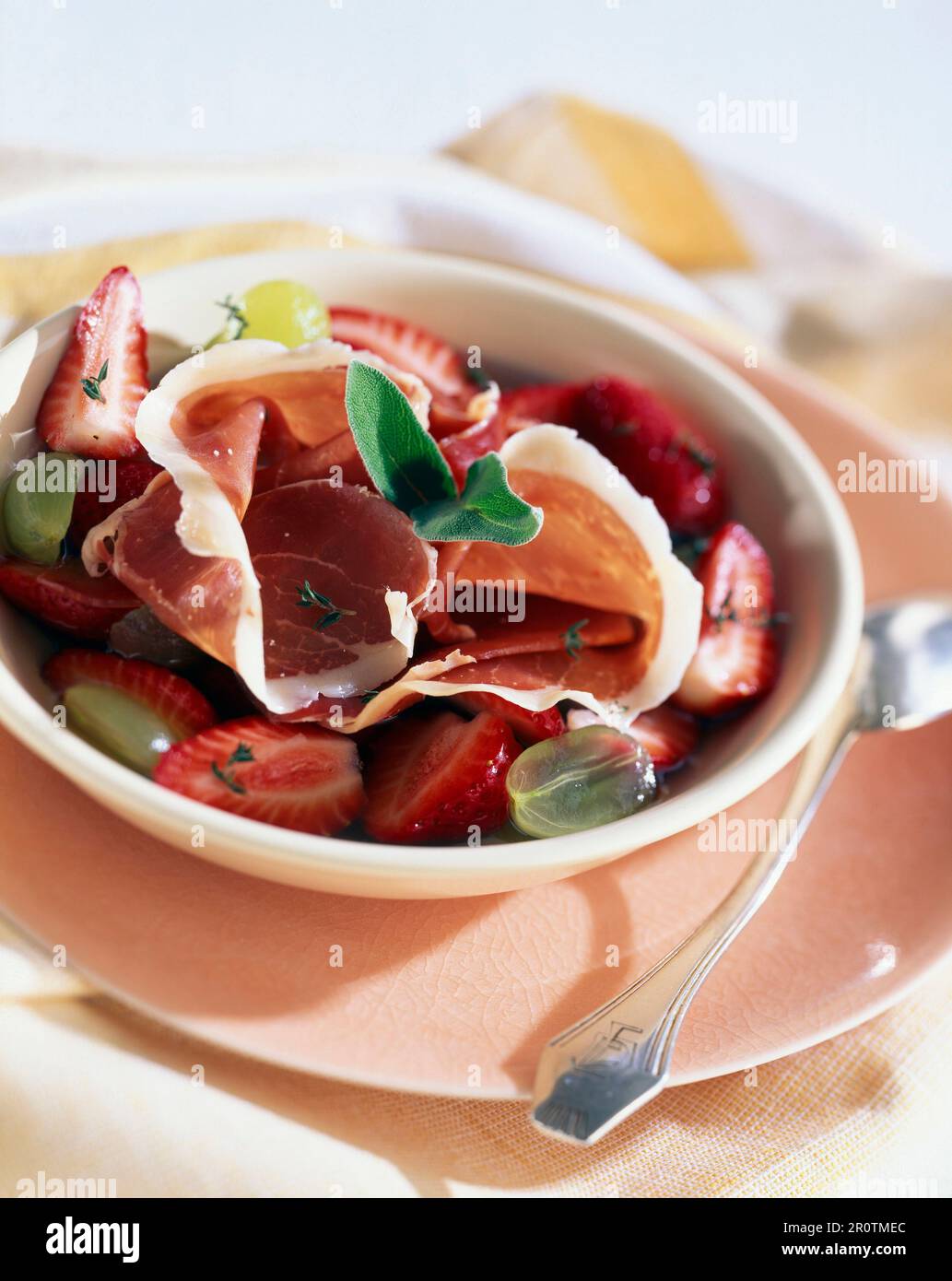 Smoked ham and strawberry salad Stock Photo - Alamy