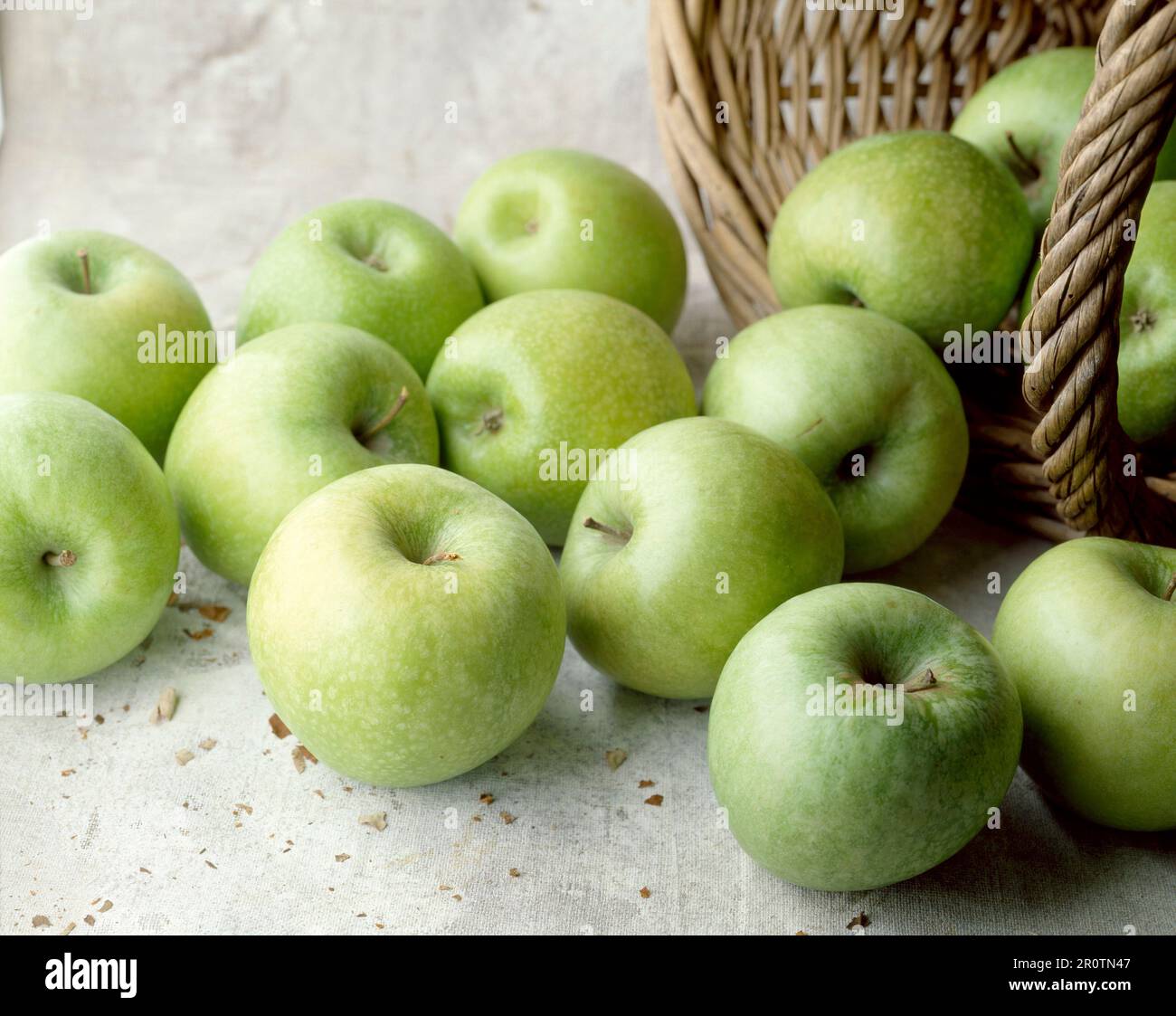 Granny Smith apples Stock Photo - Alamy
