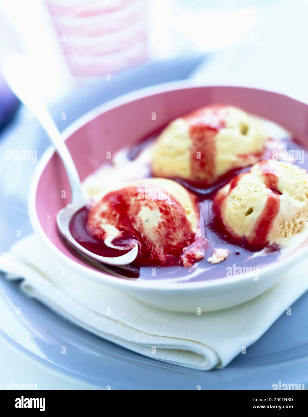 Puree food mould hi-res stock photography and images - Alamy