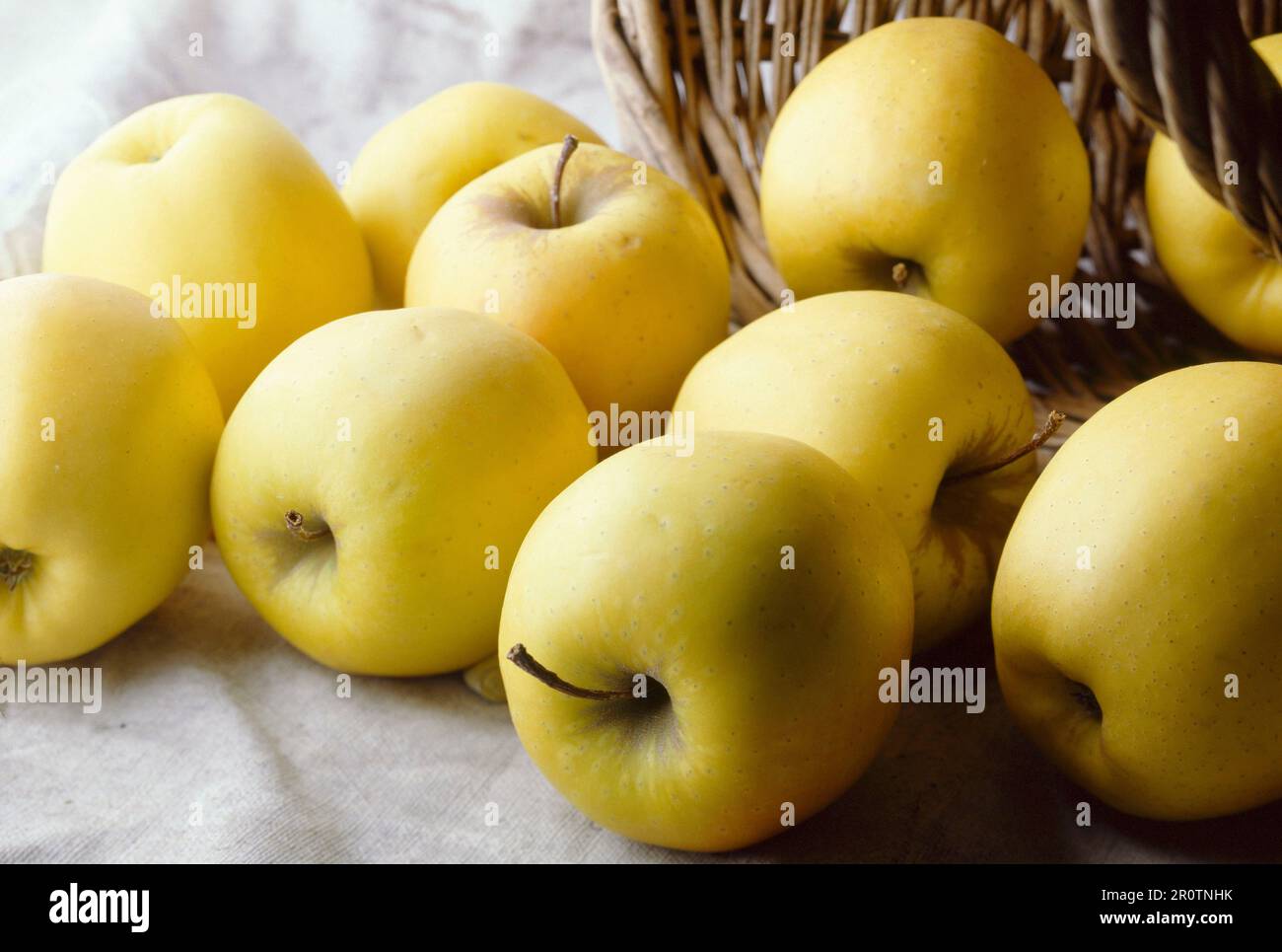 Golden heaps hi-res stock photography and images - Alamy