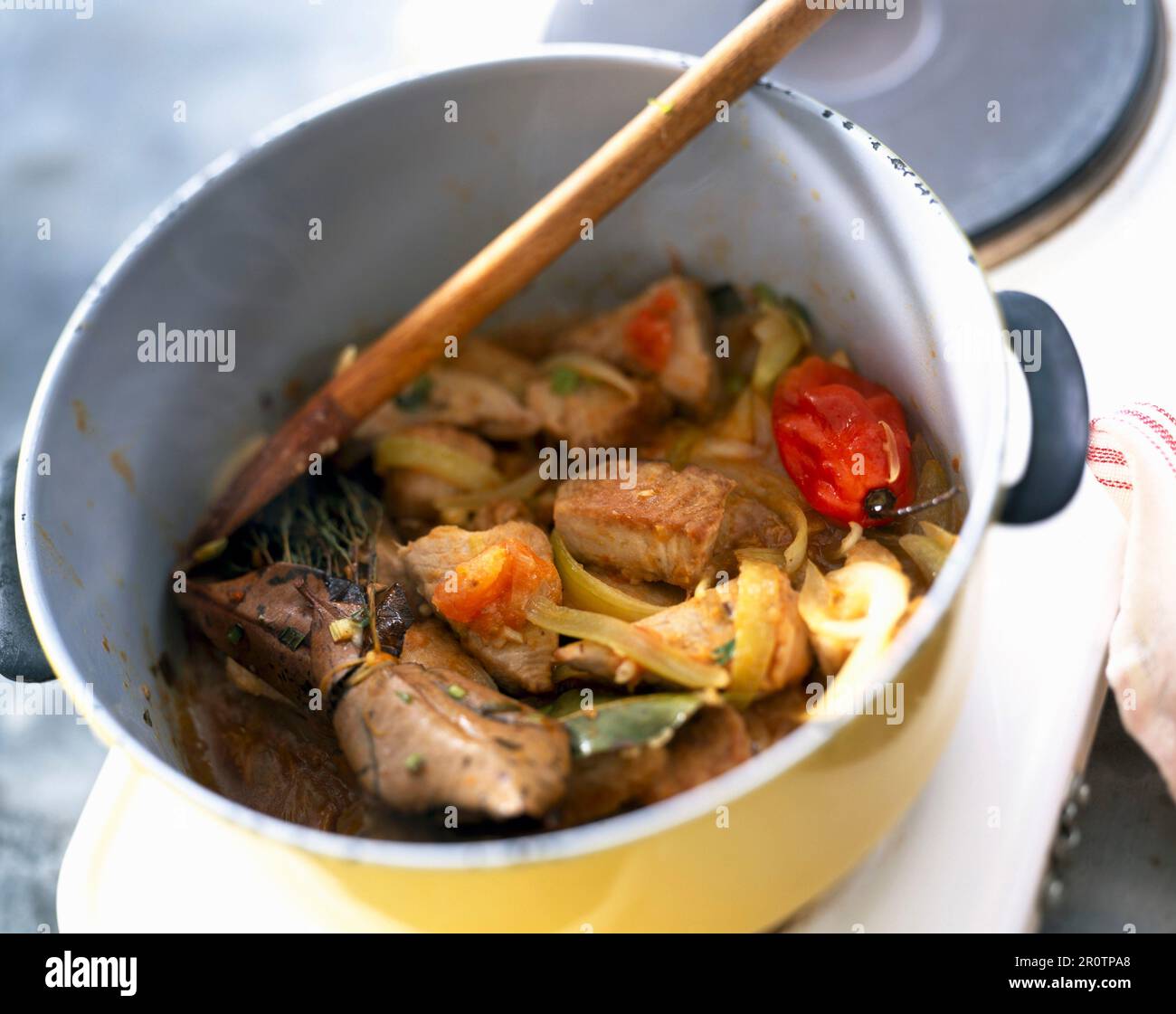 Stewed tuna hi-res stock photography and images - Alamy