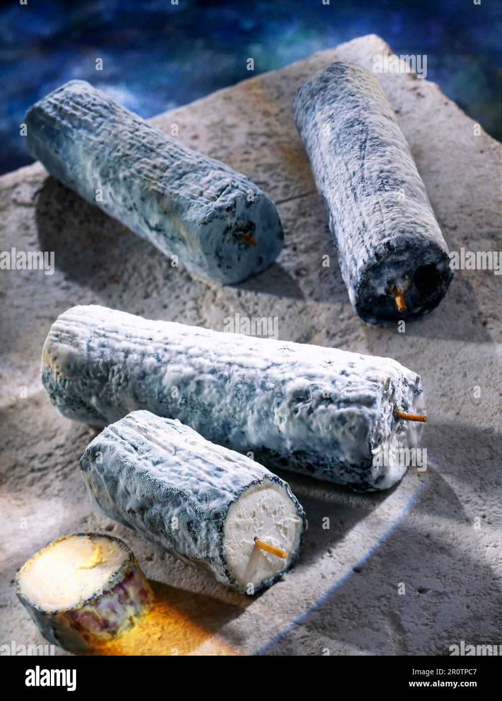 Ash goats cheese hi-res stock photography and images - Alamy