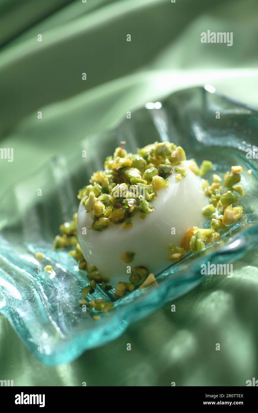 Classic lebanese hi-res stock photography and images - Alamy