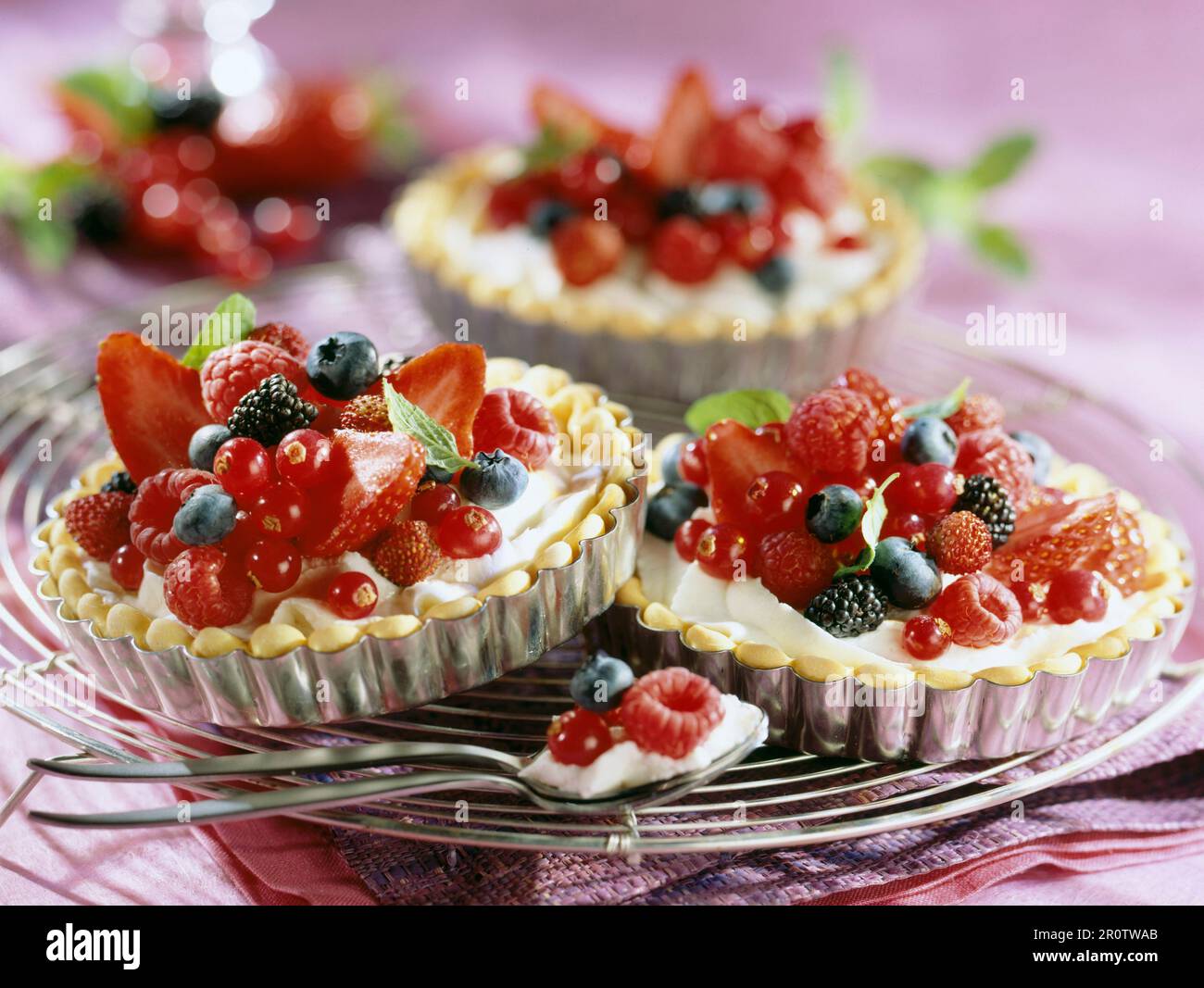 Summer fruit tartlets Stock Photo - Alamy